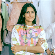 Daphne Mohajer va Pesaran | About | RMIT University