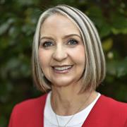 Meredith Tharapos | About | RMIT University